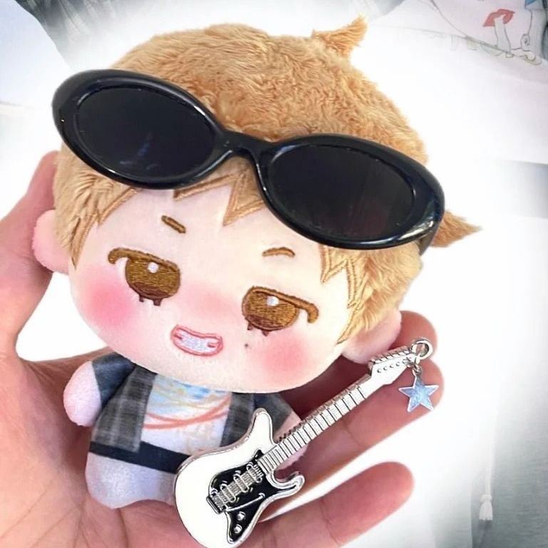 MINI DOLL MARTIN CORTIS 10 CM – PLANET STORE